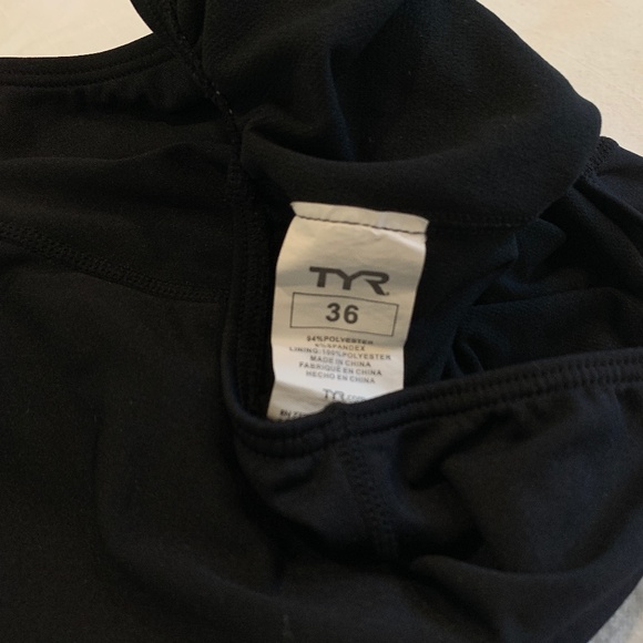 TYR | Swim | Tyr Durafast Elite Solid Maxfit Swim Black 36 | Poshmark